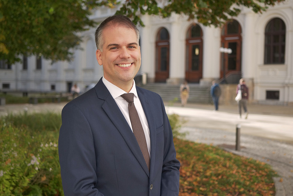 Mit Lehrbuch und Gitarre - Rechtswissenschaften